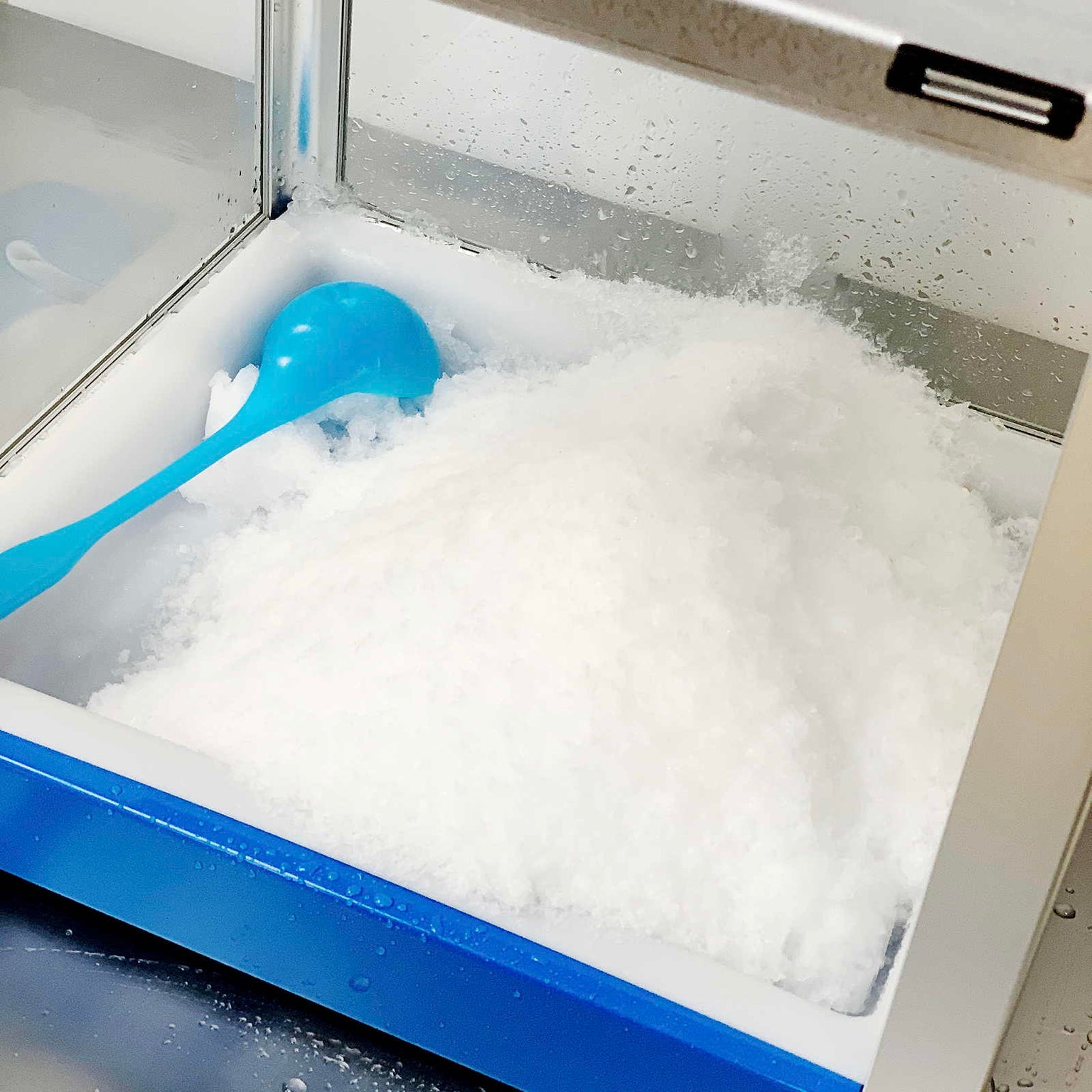 Snow Cone Machines — Paragon Concessions